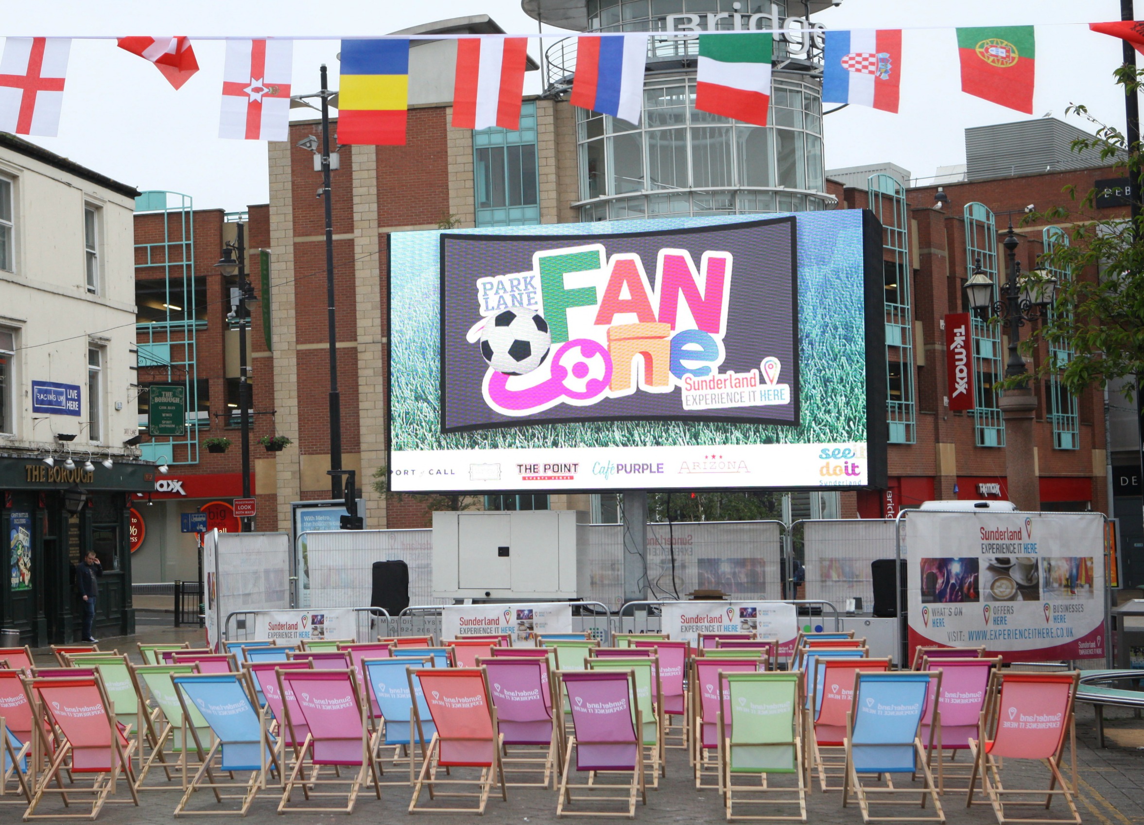 Final weekend of Fanzone fun in Sunderland - North East BIC