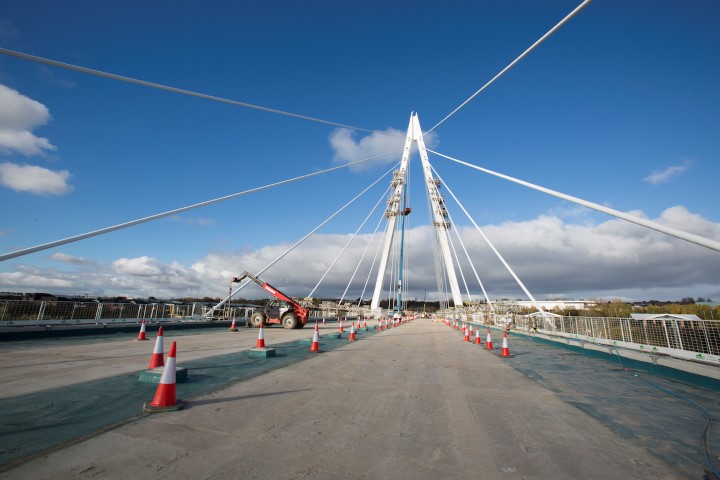 New Wear Crossing cables tensioned to 100% and bridge deck in place ...